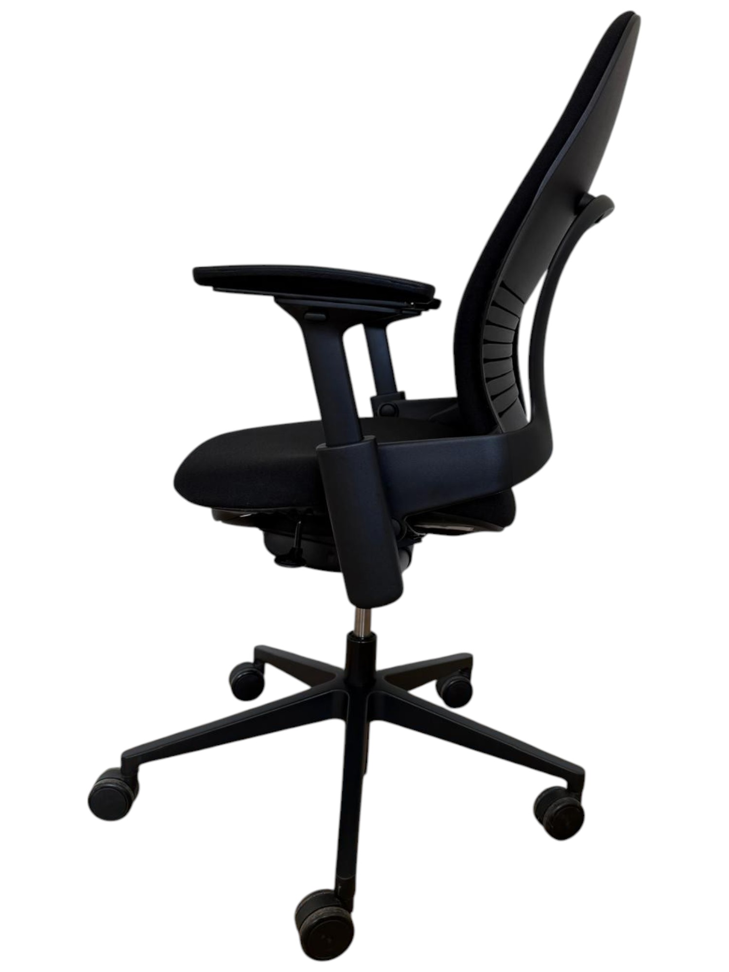 Steelcase Leap V2 Black (Action Model) | Offeco